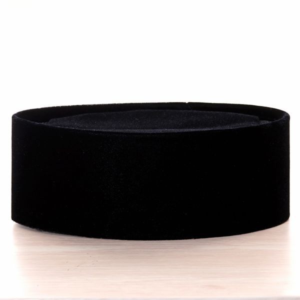 Peci Hitam: Simbol Kepribadian dan Nasionalisme